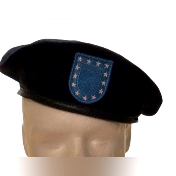 U.S. Army | Accessories | Genuine Us Military Surplus Wool Beret ...